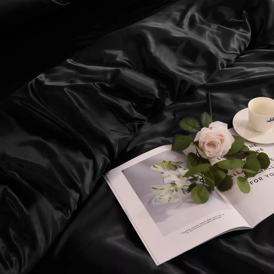 6 PCS SATIN SILK BEDDING SET DUVET COVER FITTED SHEET & 4 PILLOW CASES ...