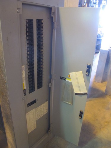 GE AQF3422ABX Panelboard 150A Main TQD32150 120/208V 3PH4W FTL CU -E229 ...