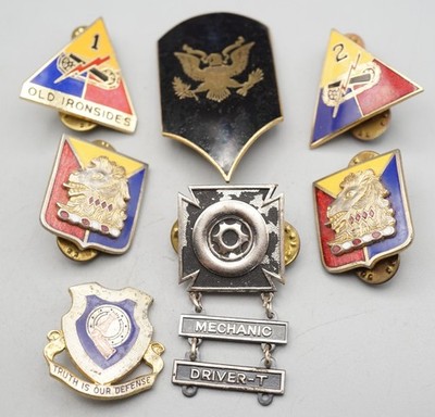 Vietnam War 1st & 2nd Armored Division DI Pins, Armor Tank Driver Badge ...