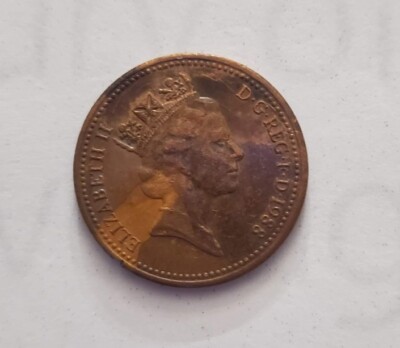 1988 ELIZABETH II D.G. REG .F.D. COPPER ONE PENNY DYE CHIP CONNER LOWER ...