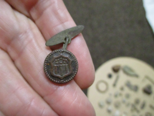Dug Civil War brass Patriotic shield/stars/stripes cufflink relic ...