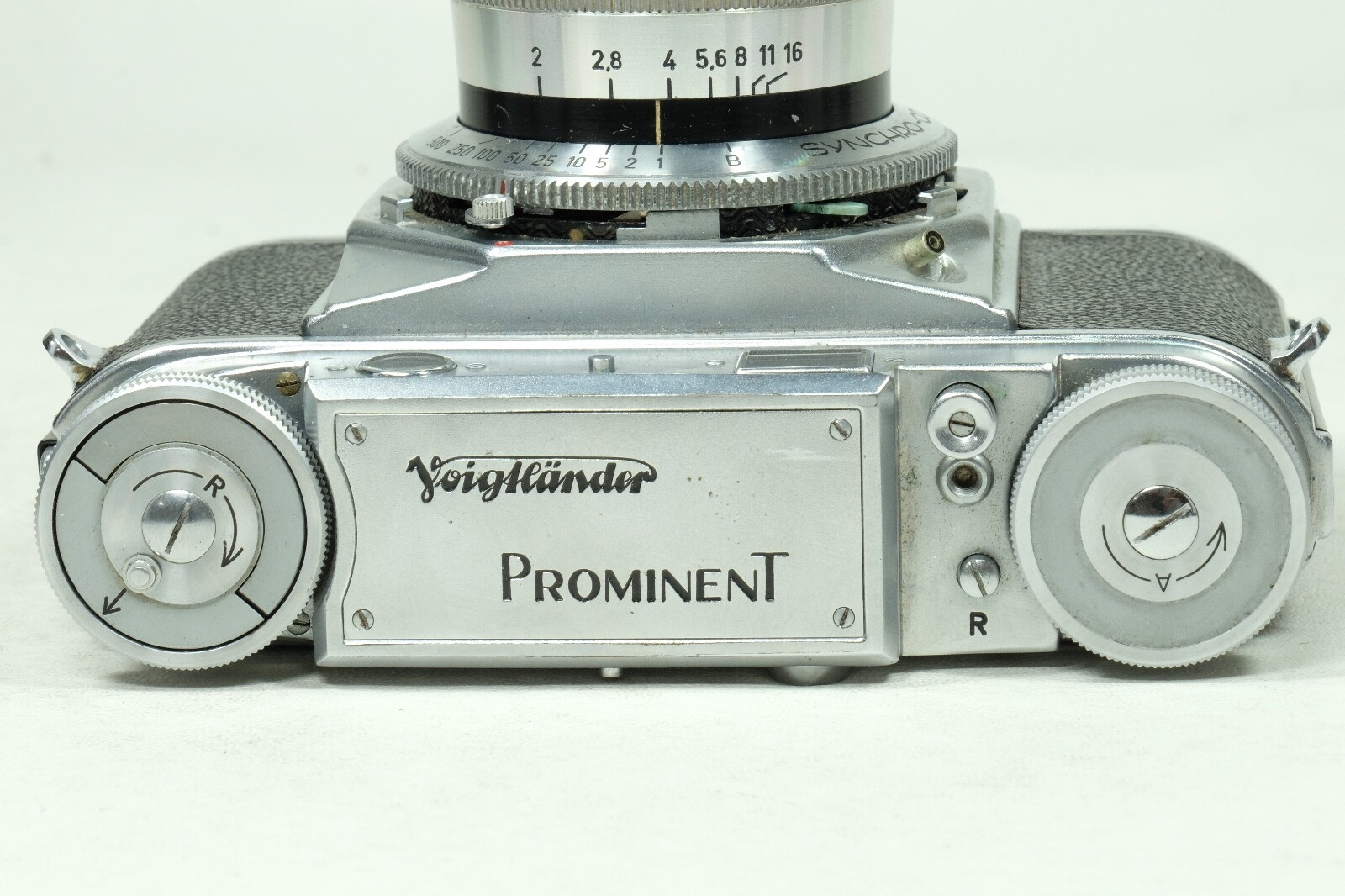 Voigtlander Prominent Camera With Ultron 50 2.0 Lens with case and Box ...