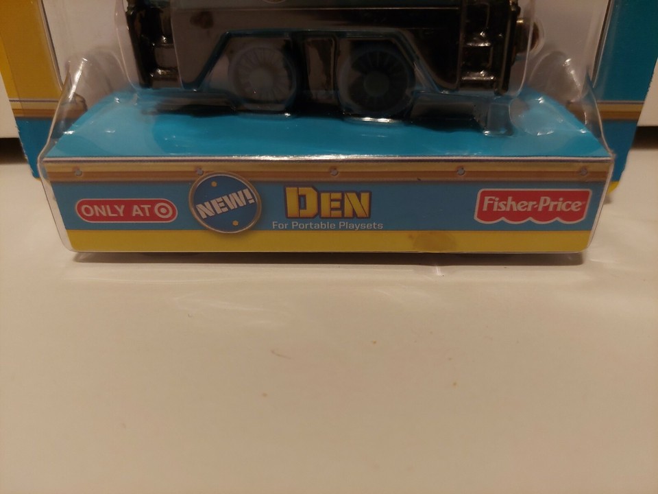 Thomas and Friends Take n Play Den Day Of Diesels | eBay