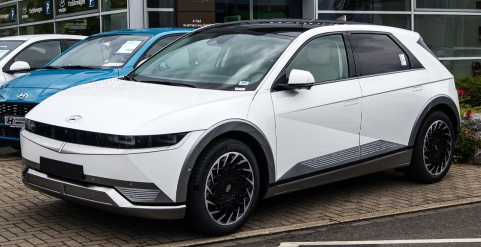 OEM GI951-AP010 V2L POWER OUTLET ASSY_INTEGRATED for Hyundai Ioniq5 220 ...