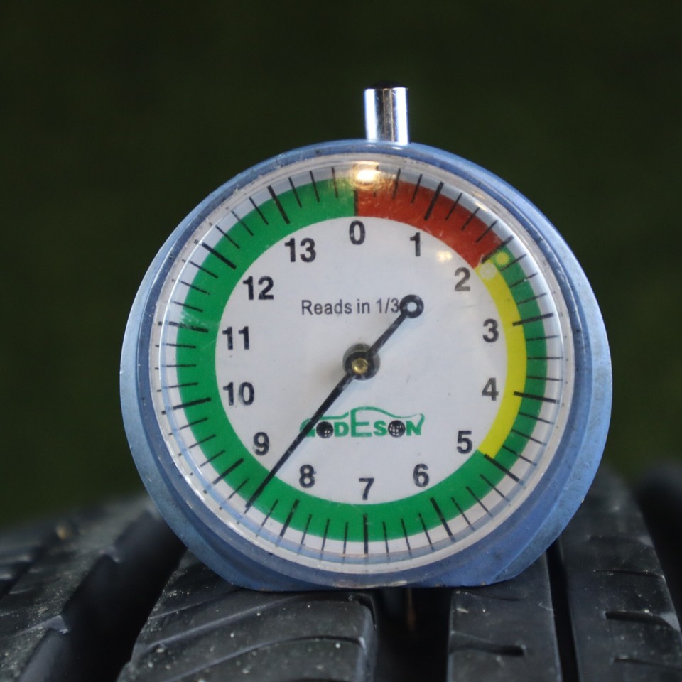 235 65 17 Michelin Primacy MXV4 95% Tread 8/32 103T #23973 | eBay