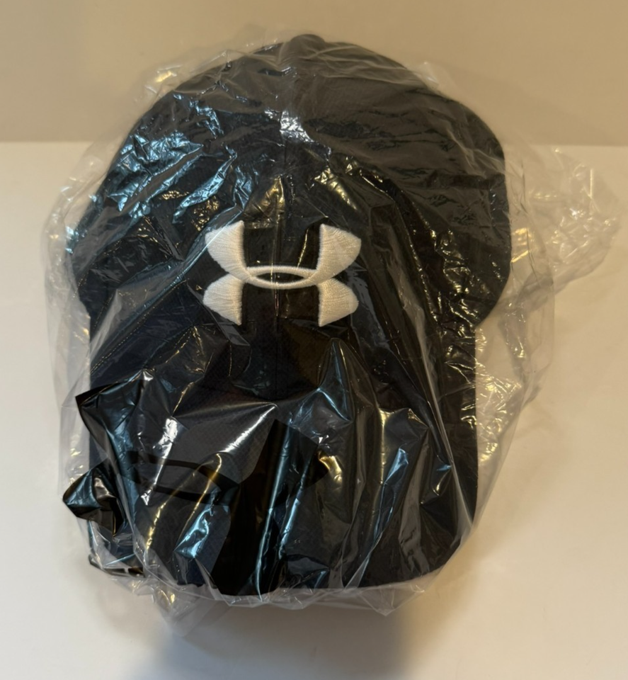 UNDER ARMOUR UA Blitzing 3.0 Men’s Stretch Fit Cap Hat Black White M/L ...