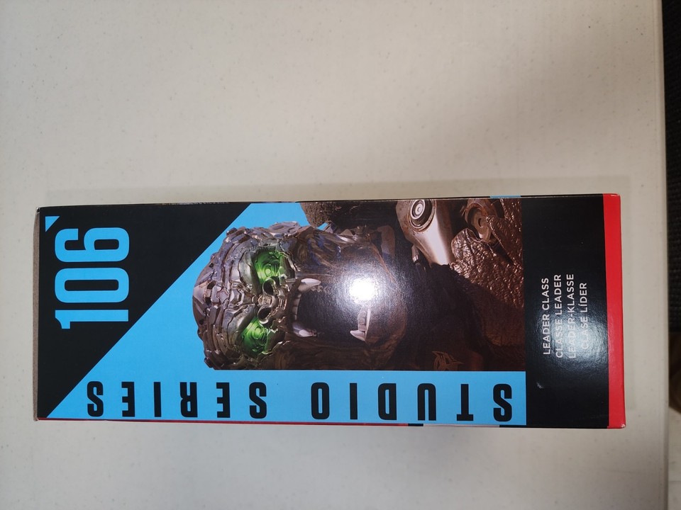 Hasbro Transformers Generations Studio Series 106 Leader RotB Optimus ...