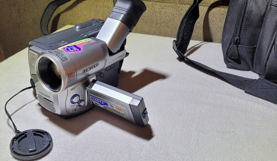 Samsung SCL700 Hi8 Video8 8mm Video Camera Camcorder w/ Manual - PLEASE ...