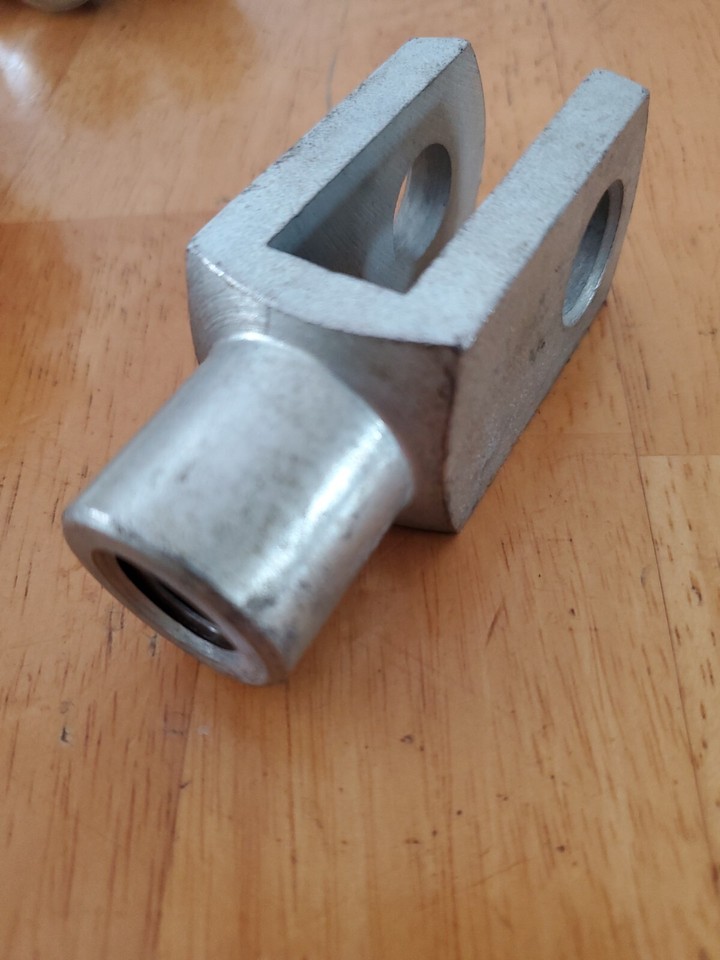 Mcmaster Carr M16 x 2mm yoke end linkage / clevis rod end (missing pin ...