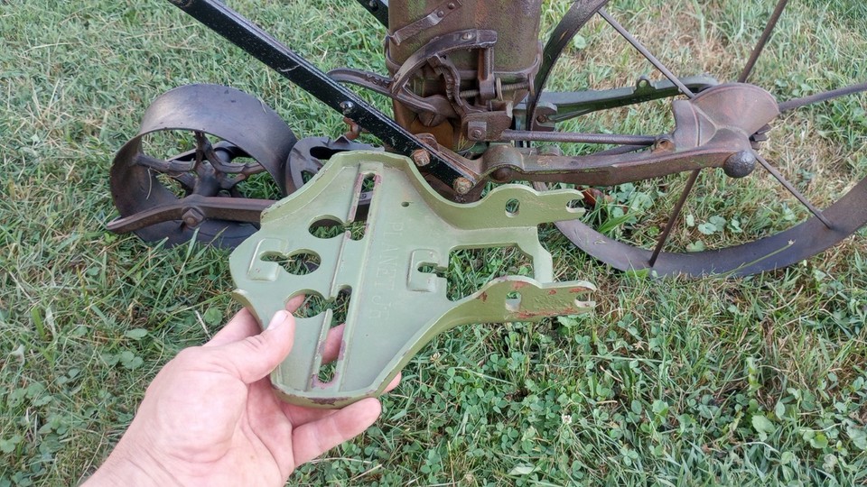 Planet Jr #28 Combined Seeder And Wheel Hoe | eBay