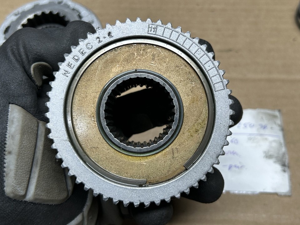 PREMIUM LOCKING HUBS 30 SPLINE WARN DANA 50 OR 60 FORD DODGE CHEV ONE ...