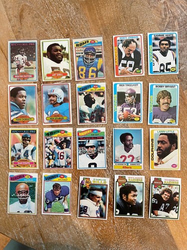1977-80 Topps NFL lot of 20. Walter Payton. Tony Dorsett. Ken Stabler ...