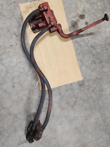 Single Spool Hydraulic Remote Valve W/hoses Off Ford 961 Tractor 901 ...