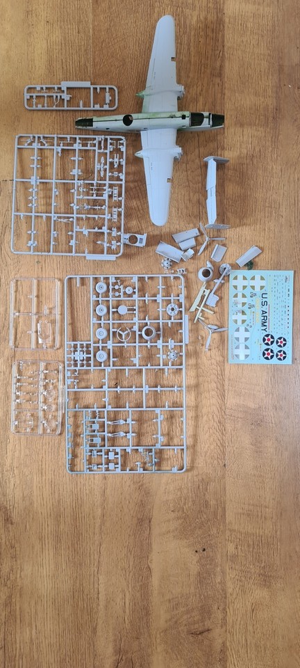 Airfix 1:72 Scale NORTH AMERICAN B-52B MITCHELL BOMBER Model Kit X2 ...