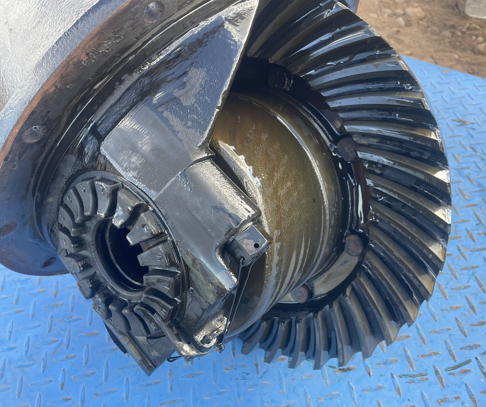 Eaton 23221 2-Speed Rear-Rear Differential 5.43/7.39 Ratio ** NO CORE ...