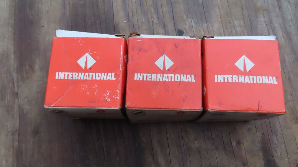 International DT466E Tappet Roller Lifter NOS OEM 1809570C1 Lot of 12 ...