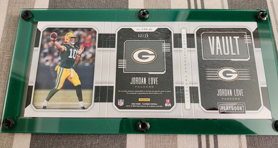 2020 Playbook Jordan Love Rookie Booklet Vault Patch Jersey Auto /25 ...