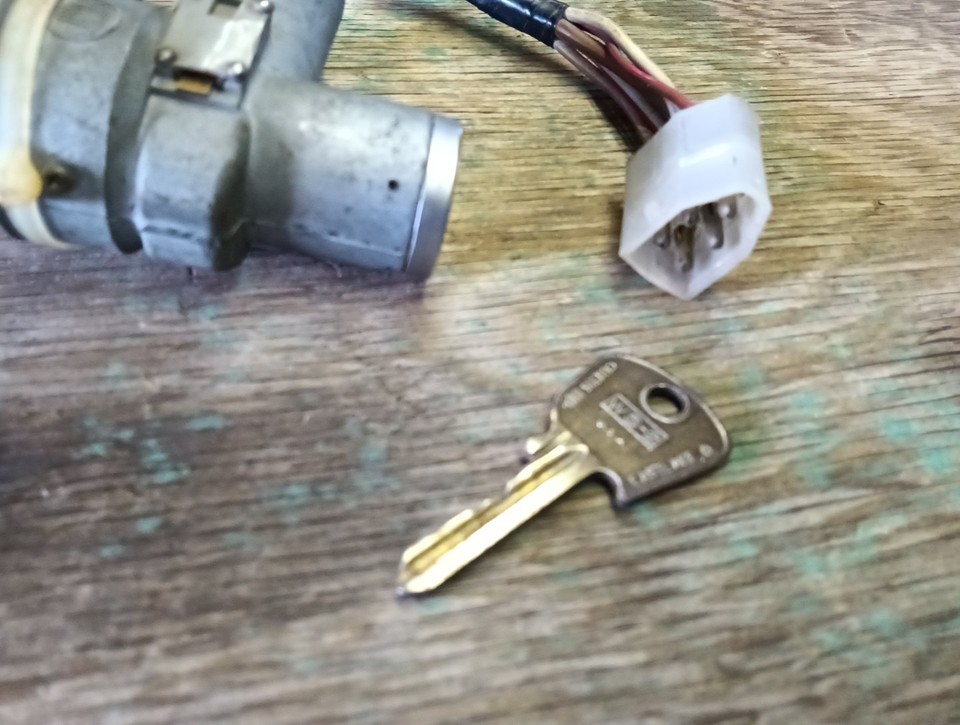 Triumph Spitfire TR6 73-76 - Original WASO Ignition Switch | eBay