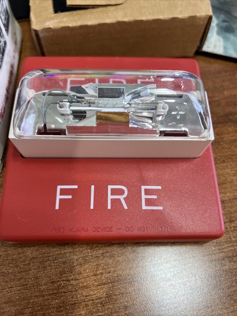 Wheelock Rss-24mcw Strobe Light Fire Alarm Red Fe5 for sale online | eBay