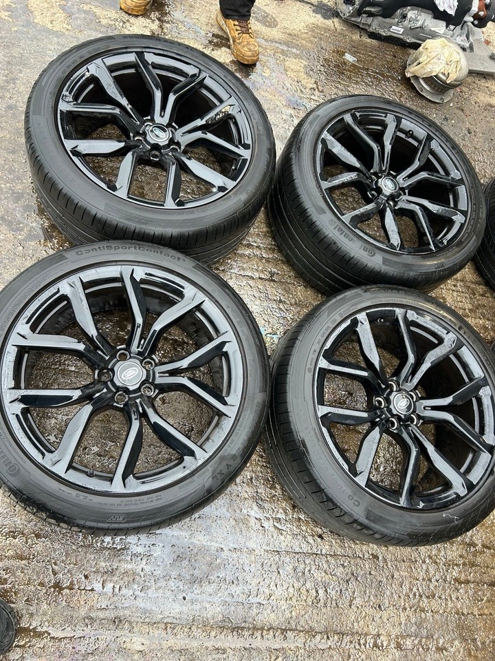 RANGE ROVER SPORT 22 INCH L494 SVR GENUINE ALLOY WHEELS & TYRES 295/45 ...