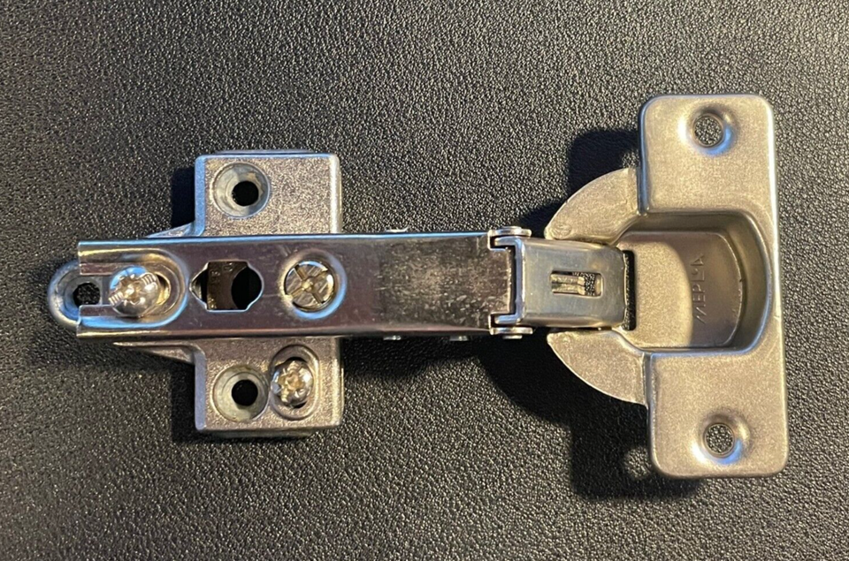 MEPLA Hinge 674.329.53.00, Full Overlay, Self-Closing w/ 592.293 9.7.00 ...