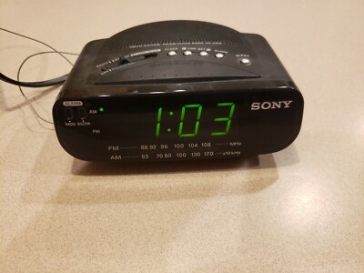 Sony Dream Machine Alarm Clock Radio AM FM Green LED Display 9V Battery ...