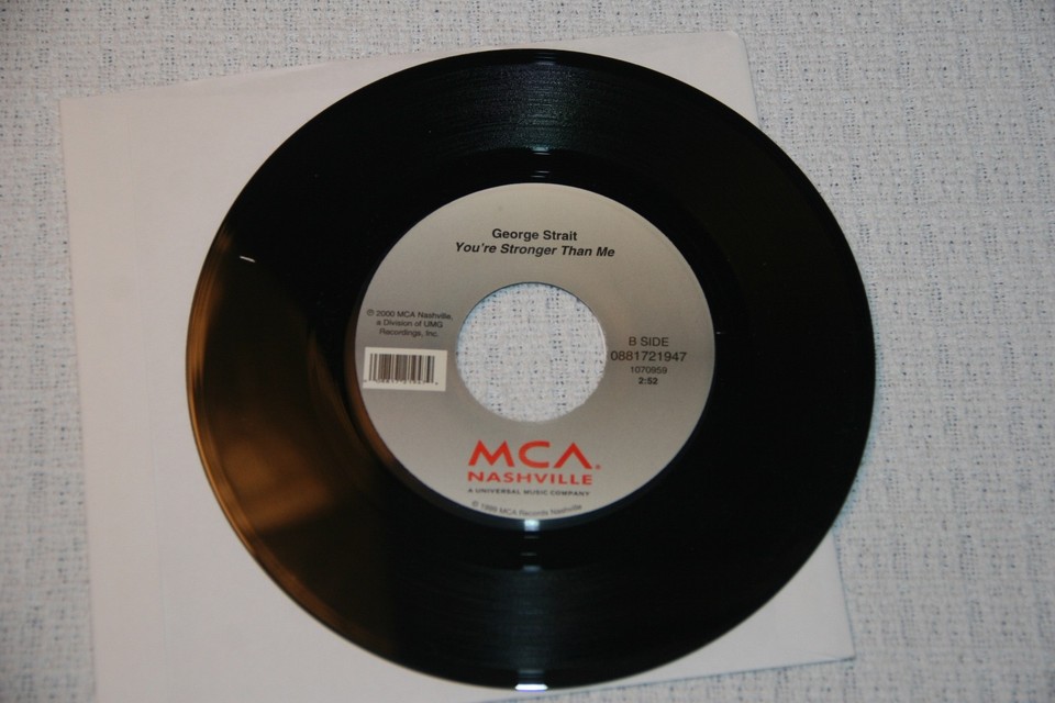 GEORGE STRAIT VINYL 45 DONT MAKE ME COME OVER THERE AND LOVE YOU NEW ...