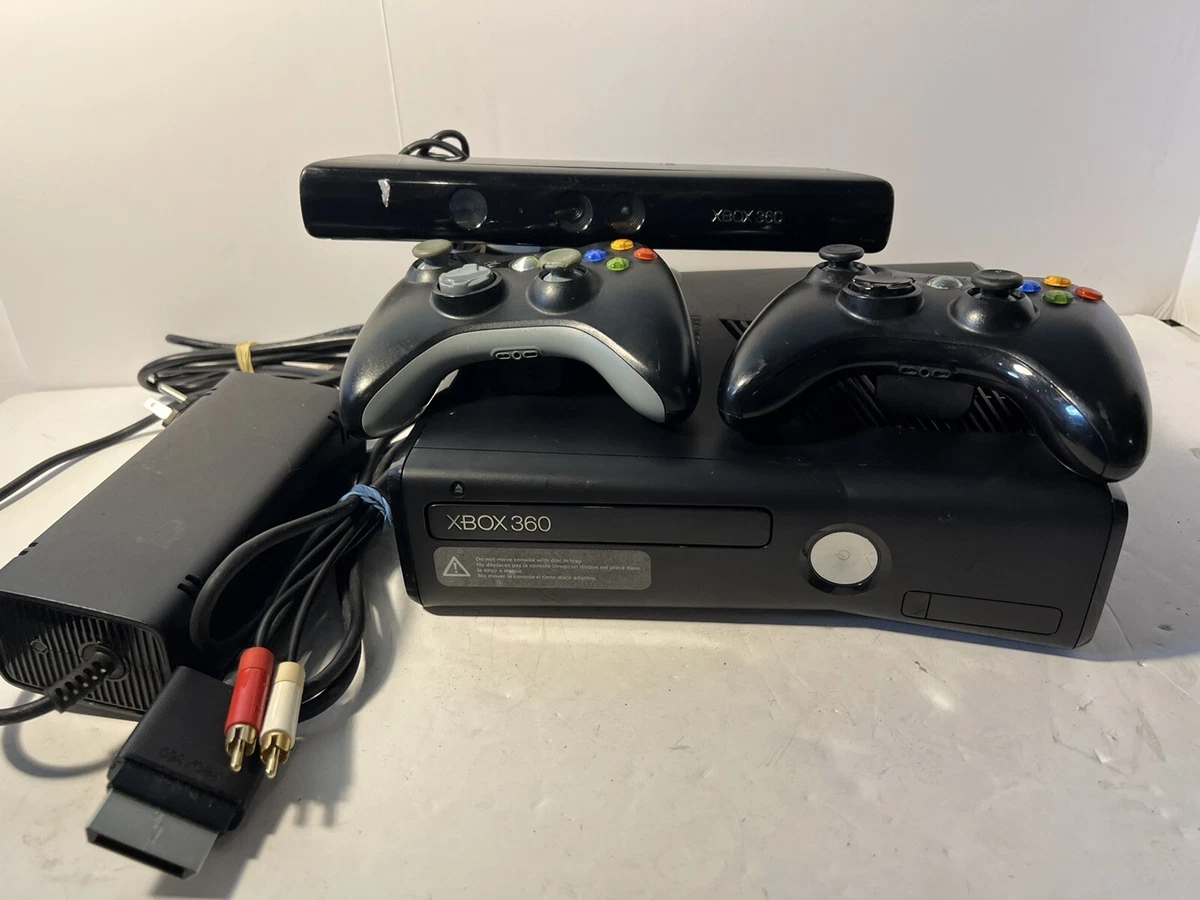 Xbox 360 Slim 250gb 2 Controllers