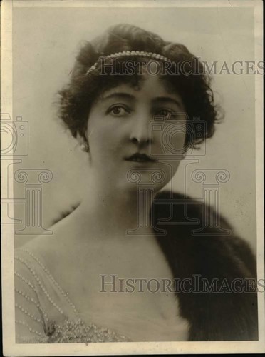 1919 Press Photo Lady Newborough wife of Baron Newborough of Ireland ...