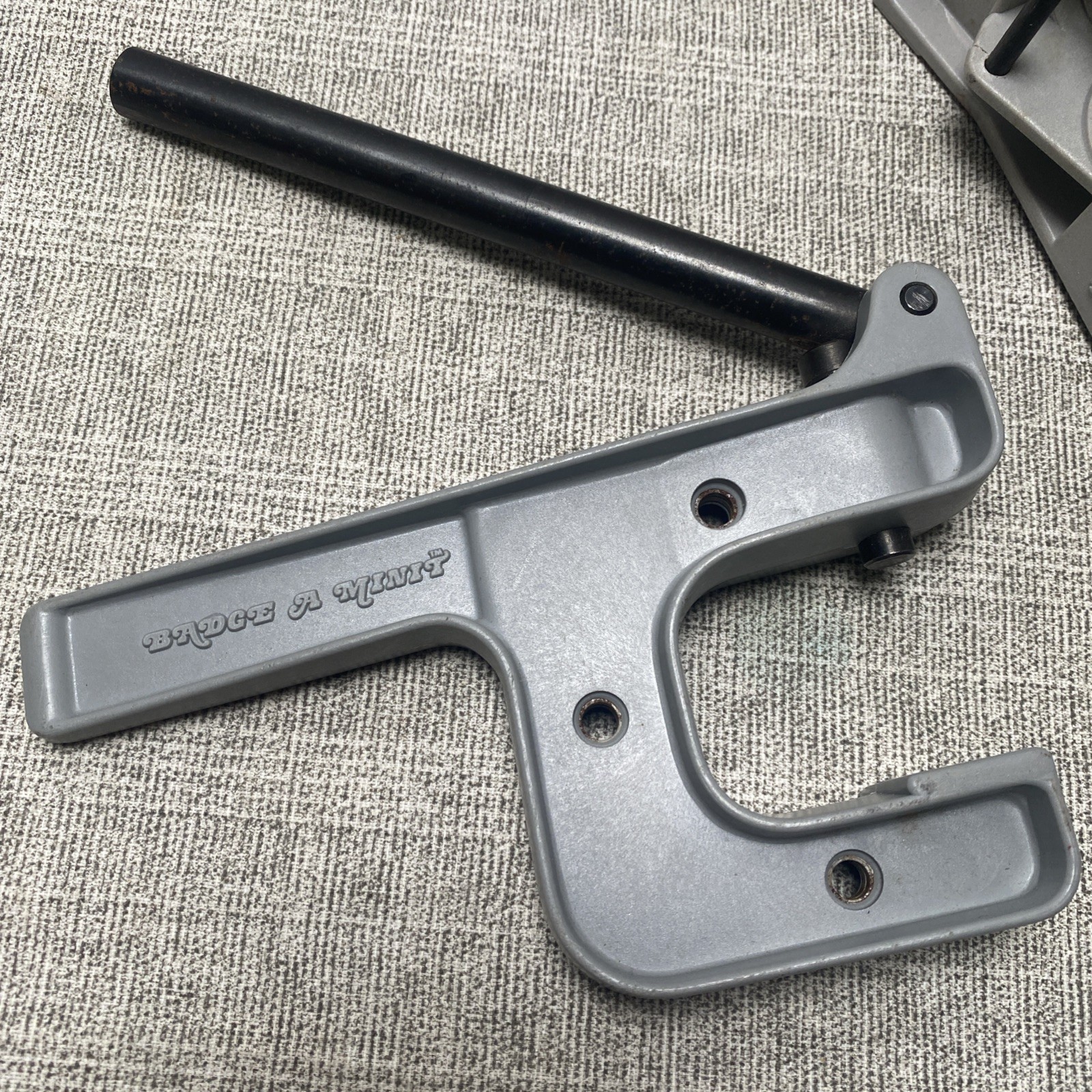 2 BADGE A MINT Button Press Maker Hand Press Tool Heavy Duty Great ...