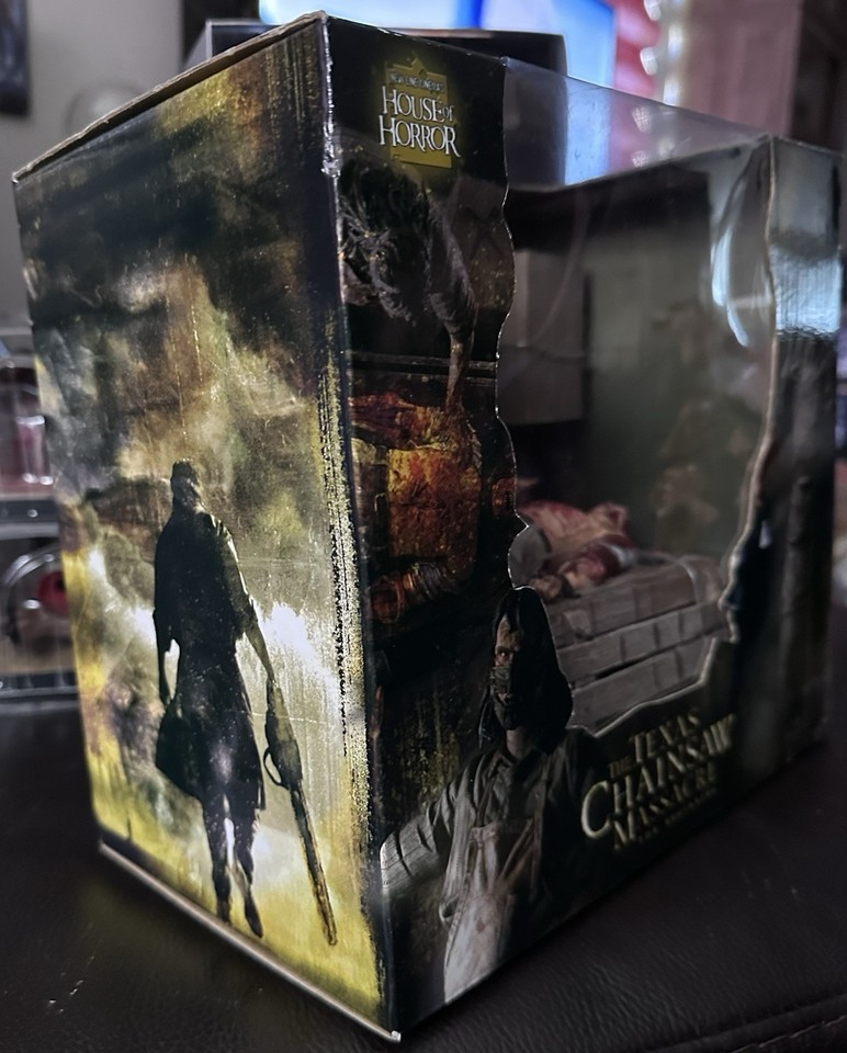 NECA Reel Toys Texas Chainsaw Massacre The Beginning Leatherface Box ...