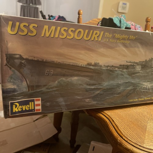 Revell USS Missouri Mighty Mo US Navy Battleship Plastic Model Kit 1: ...
