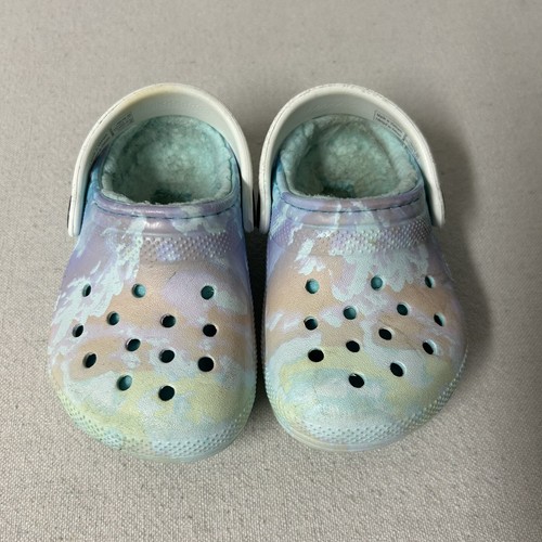 Crocs Classic Fuzz Lined Clogs Girls 5 Multicolor Blue Faux Fur Glitter ...