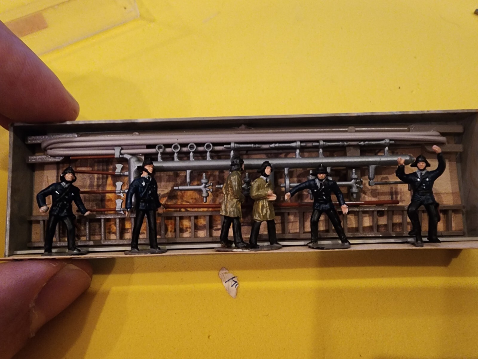 Merten Firemen Figures 2377 HO Scale | eBay