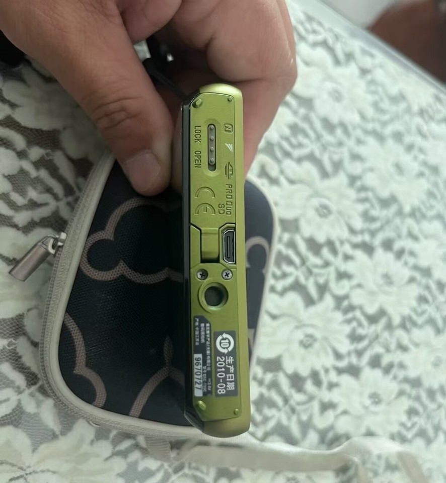 Sony Cyber-Shot DSC-T99 14.1MP Digital Camera Touch Screen Green/Pink ...