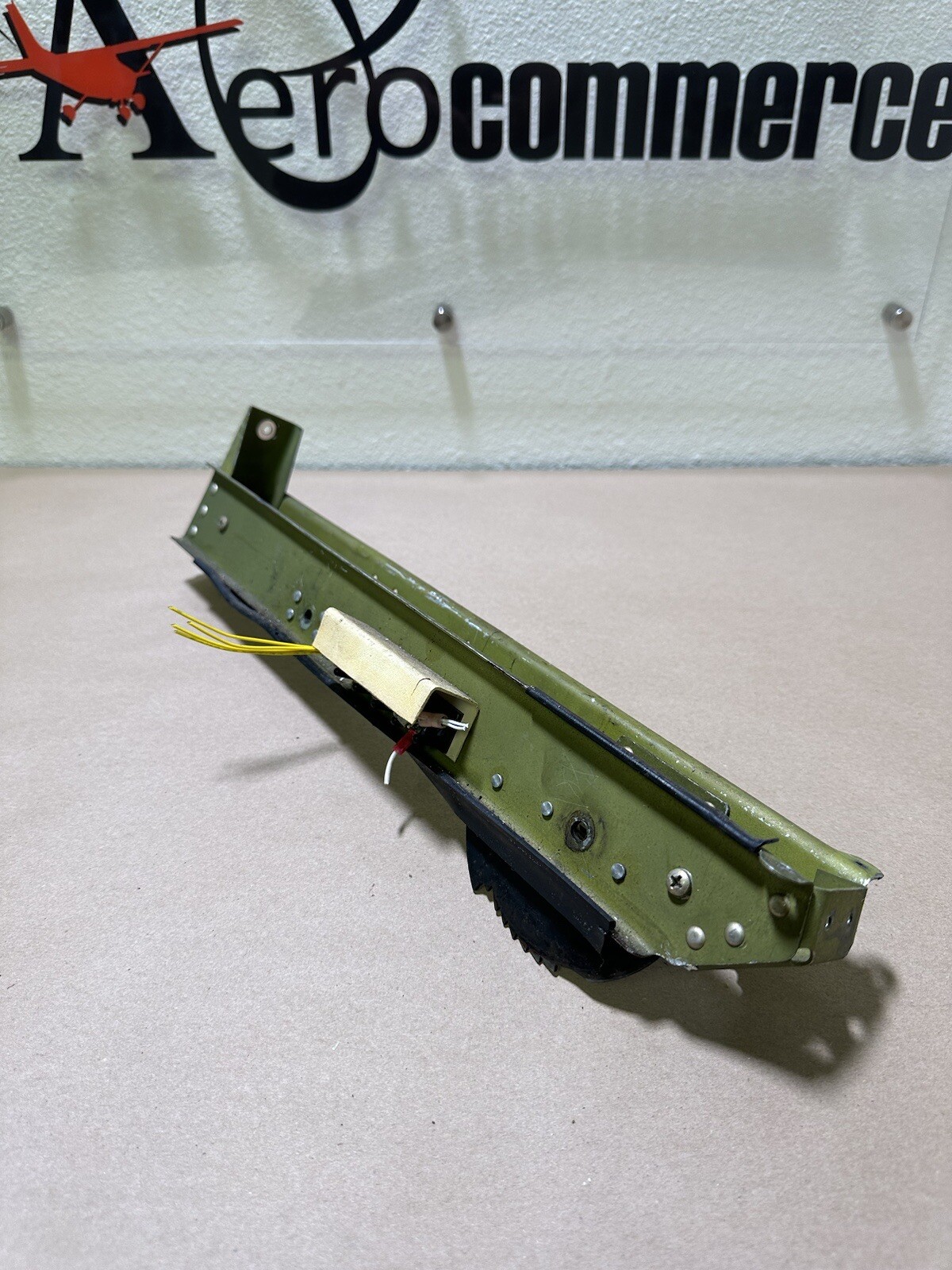 Piper PA-32 Parking Brake Support Channel Assy 67138-00 67137-00 (3623 ...