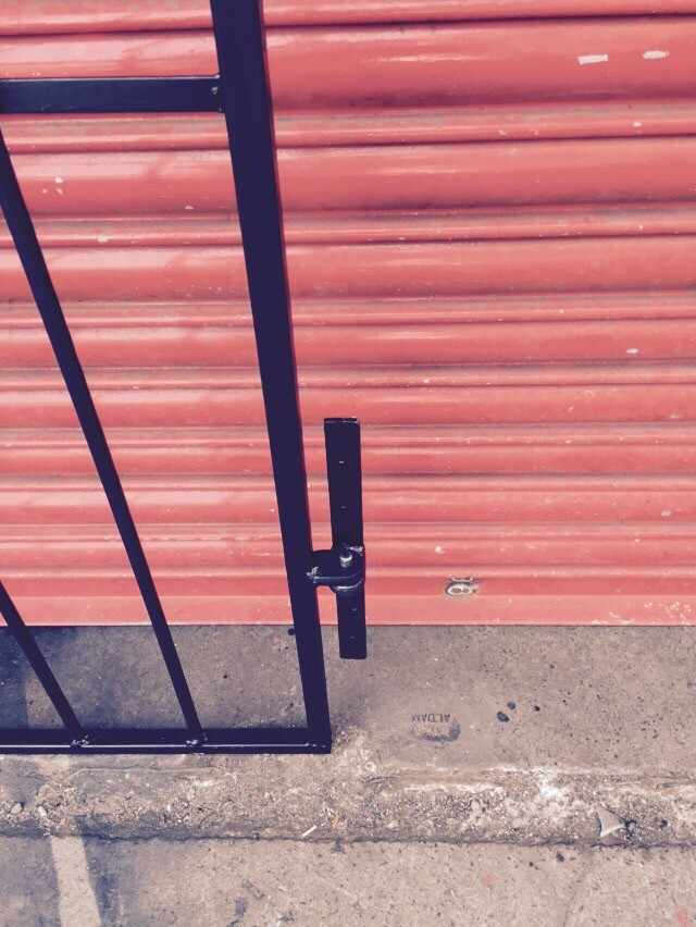 WROUGHT IRON GATE / GATE. METAL GARDEN SIDE GATE WITH PAD LOCK OPTION ...