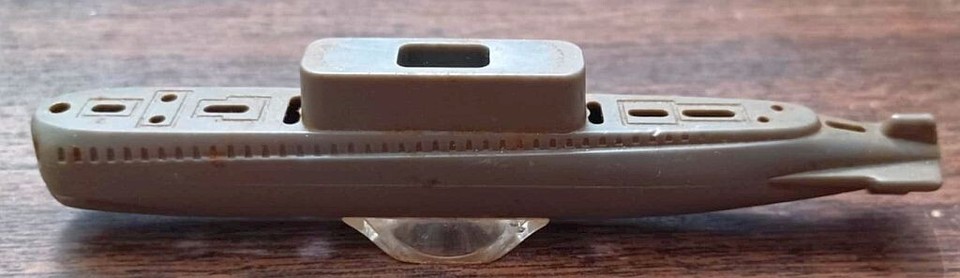 VINTAGE PLASTIC TOYSMITH DIVING SUB-MINI NAUTILUS SUB-THOMAS AIRCRAFT ...