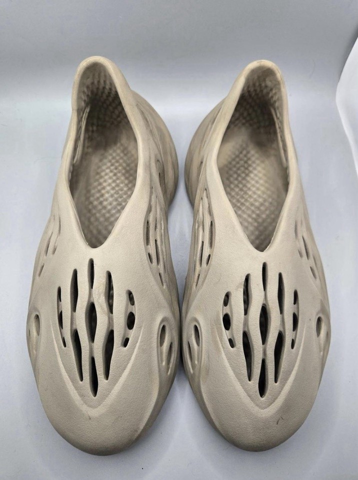 adidas Yeezy Foam Runner Sand Size 10 | eBay