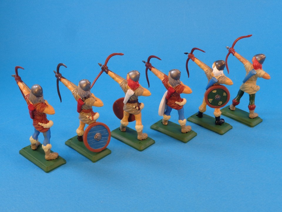 DSG ARGENTINA * VIKING NORDIC ARCHERS BOWMEN WARRIORS x 6 * PLASTIC TOY ...