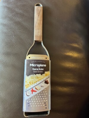 NEW Microplane Master Series Coarse Blade Cheese Grater with Wood ...