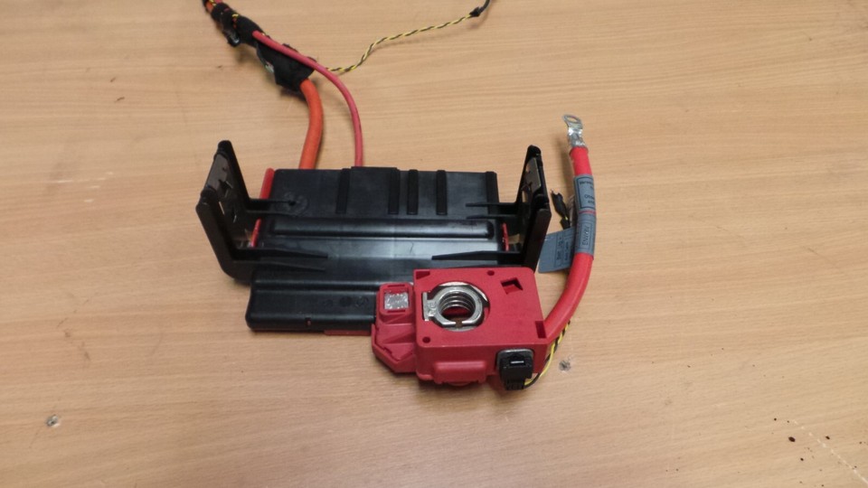 BMW 1 SERIES E87 PETROL AUTO POWER DISTRIBUTION BOX GENUINE 6942912 ...