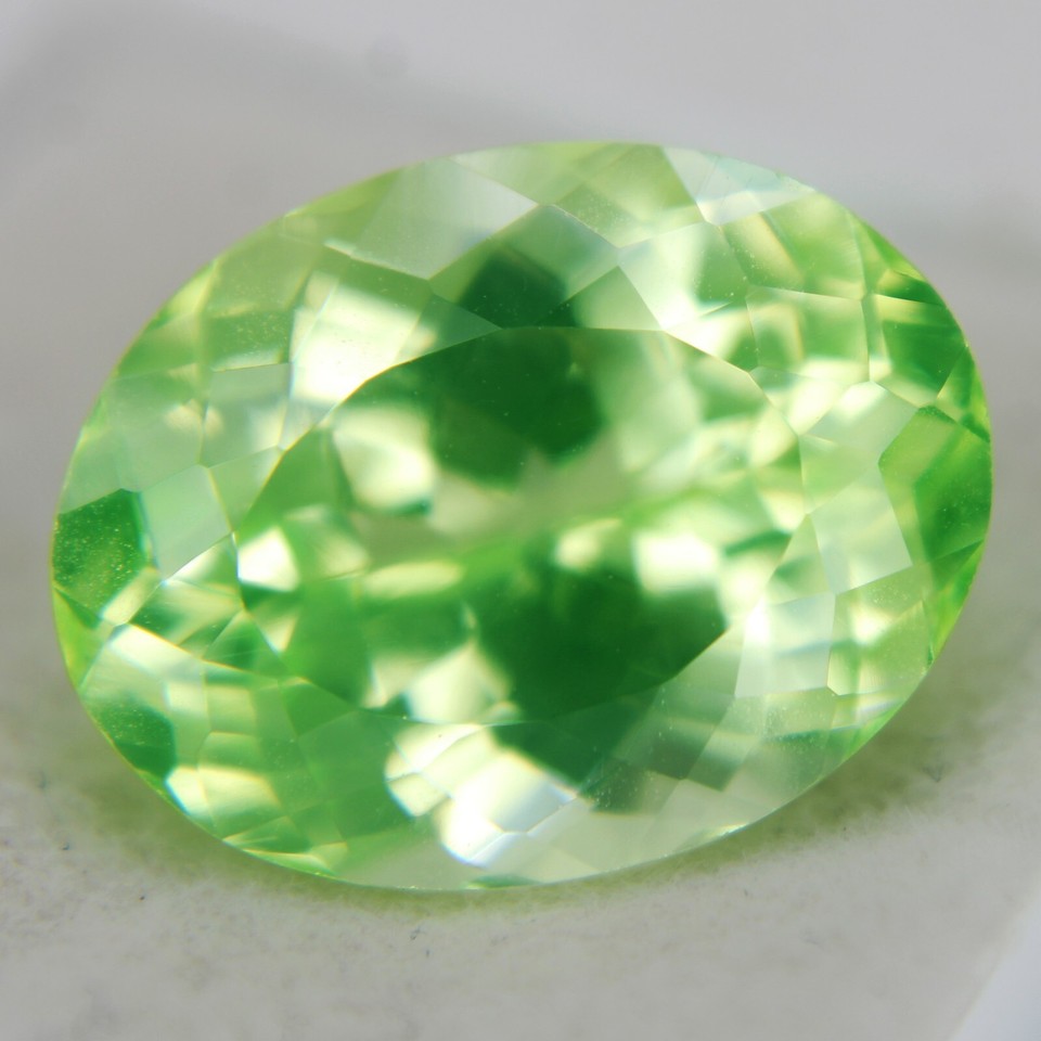 11.90 Ct Certified Natural Tsavorite Garnet Green Oval Cut Loose ...