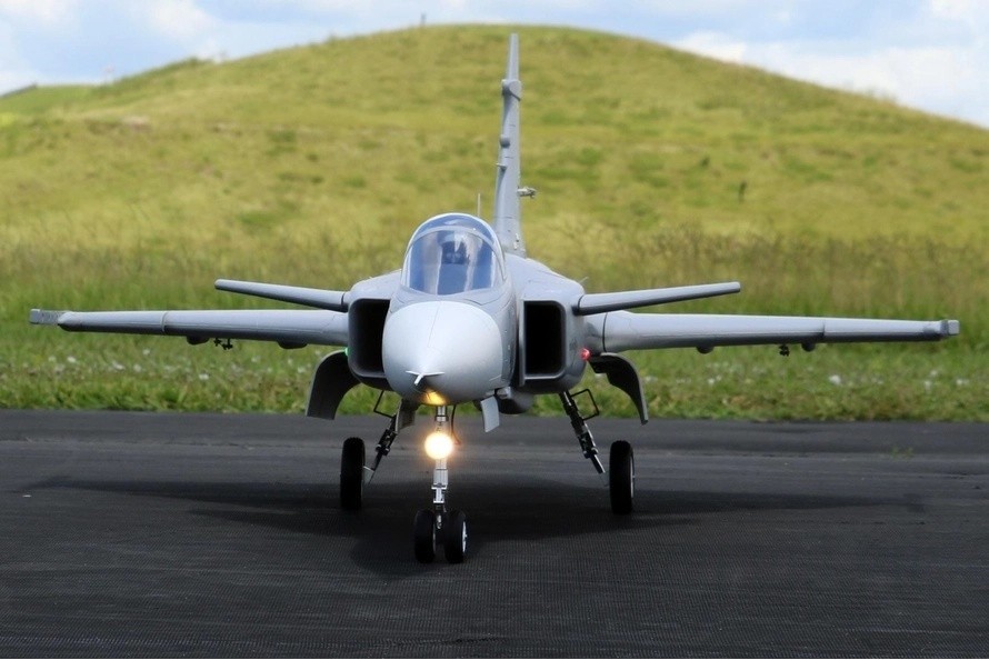 RC Airplane Freewing JAS-39 Gripen 80mm EDF Jet ARF PLUS Grey USA | eBay