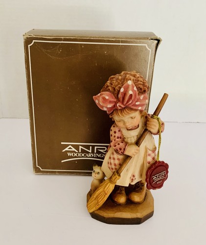 Sarah Kay ANRI Valentini "SWEEPING" 2217/4000 6" Wooden Girl, Broom ...