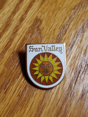 SUN VALLEY Skiing Ski Pin Badge IDAHO Resort Souvenir Travel Xa | eBay