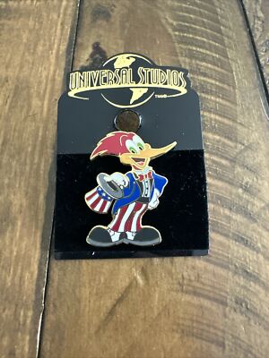 UNIVERSAL STUDIOS WOODY THE WOODPECKER PATRIOT AMERICAN FLAG PIN NEW ...