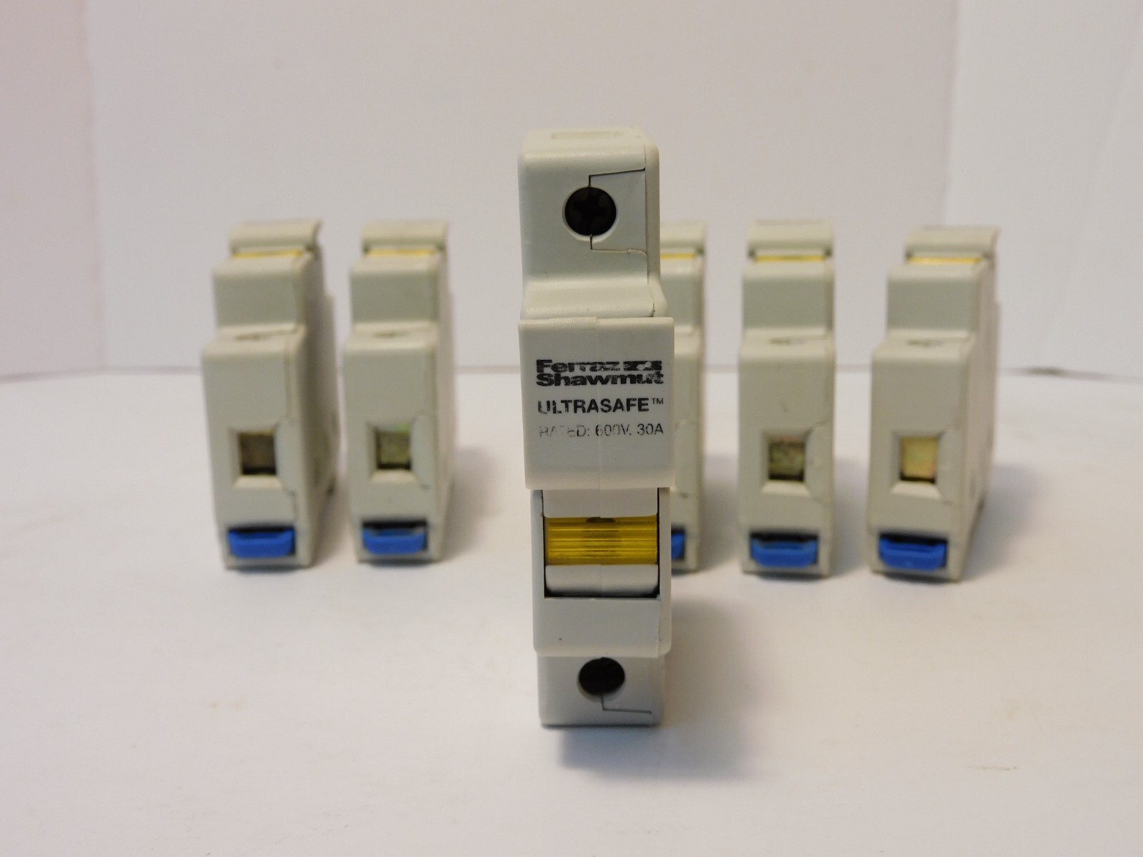 LOT OF 6 FERRAZ SHAWMUT USM1I L214462 ULTRASAFE FUSE HOLDER 600VAC 30A ...