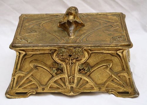 MAGNIFICENT 19 Th c ART NOUVEAU FRENCH BRONZE BOX SIGNED . MUST SEE ...