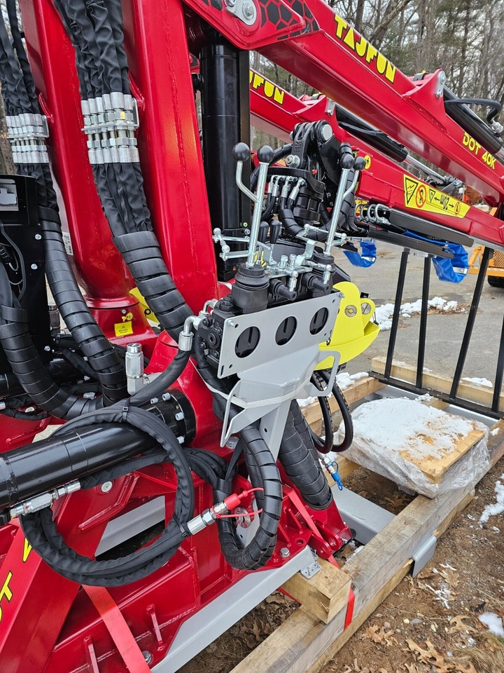 Tajfun DOT40 Grapple Crane Loader 24ft Reach! 3.5lb lift! | eBay